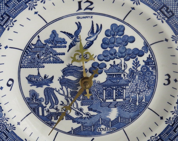 Vintage Blue Willow Quartz Plate Clock Churchill Staffordshire, England ...