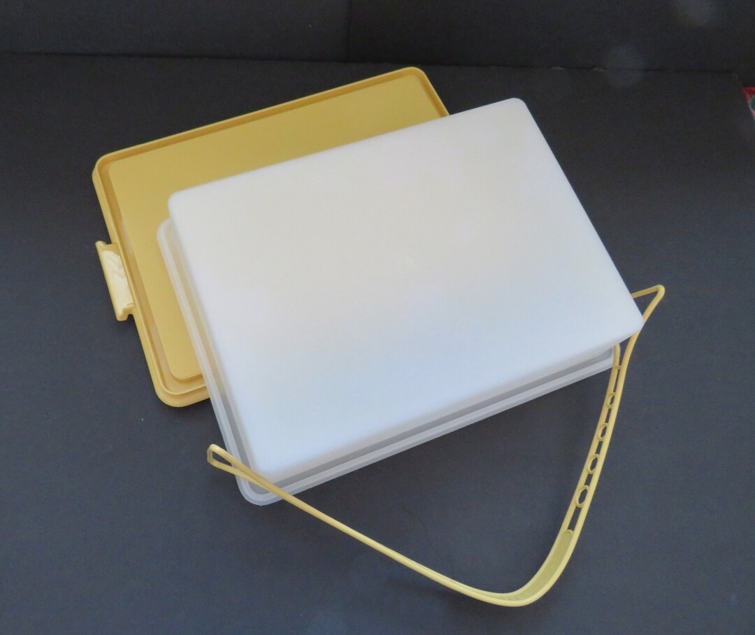 1970s Tupperware Sheet Cake Cupcake Taker - 3 Pc Rectangle Gold Carrier ...