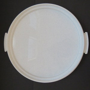 MAXI Tupperware Cake Taker - 2 Pieces - 12 Inch White Speckled Base ...