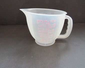 1970s Tupperware 2 Cup Measuring Pitcher Retro Vintage Tupperware ...