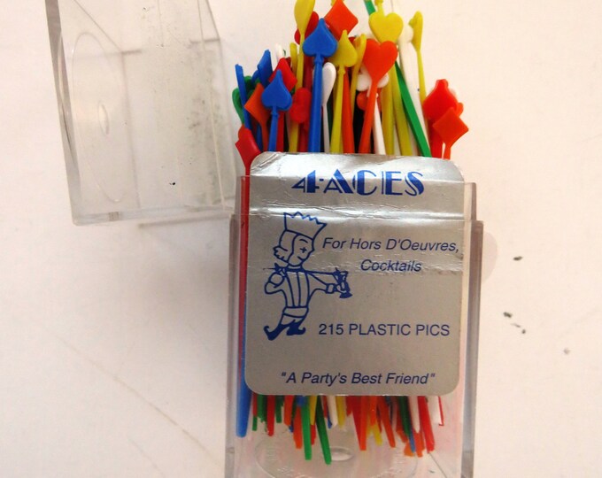 Plastic Cocktail Picks by 4 Aces - Suit of Cards Themed Picks - Olives ...