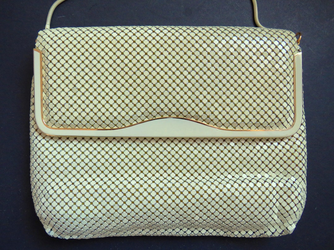 Vintage Pale Yellow Metal Mesh Purse Cross Body Strap Lucite Accent ...