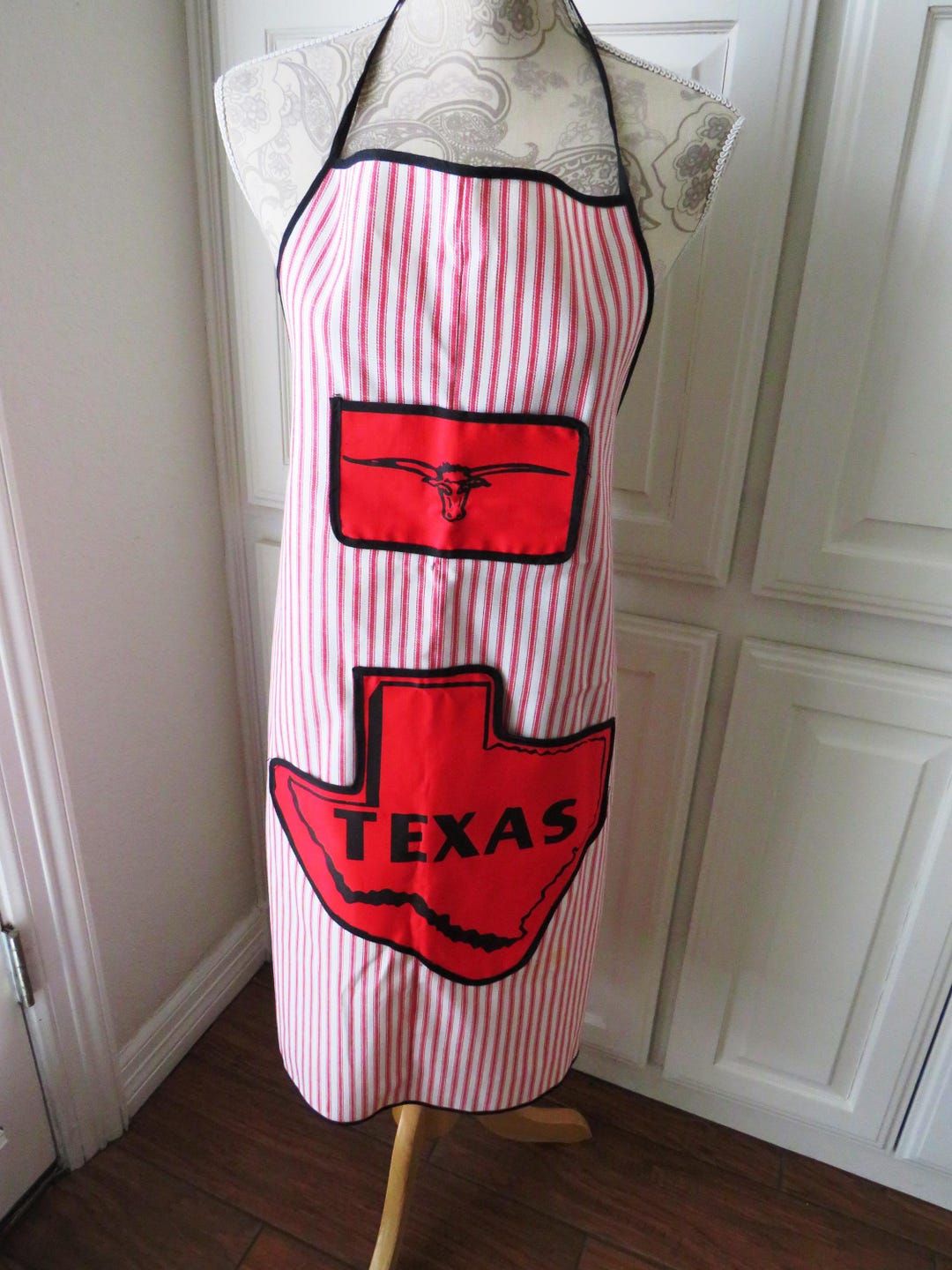 Texas State Bib Apron - Longhorn Steer Skull - Red White Stripe ...