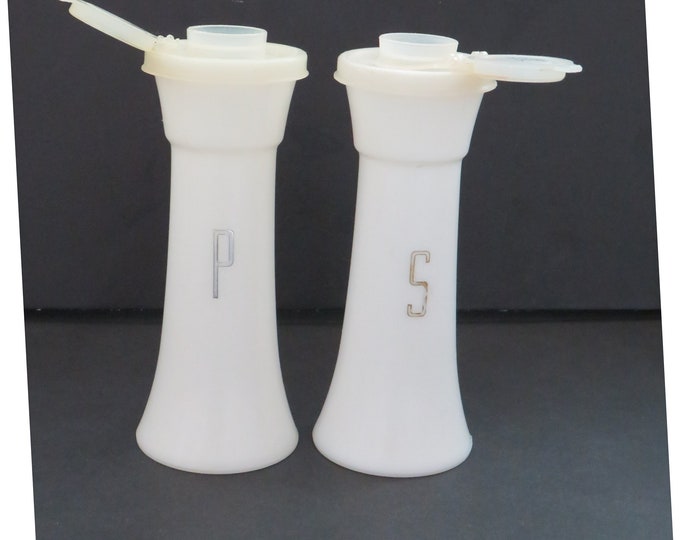 1970s Tupperware Salt Pepper Shakers With Lids - Classic Hour Glass ...