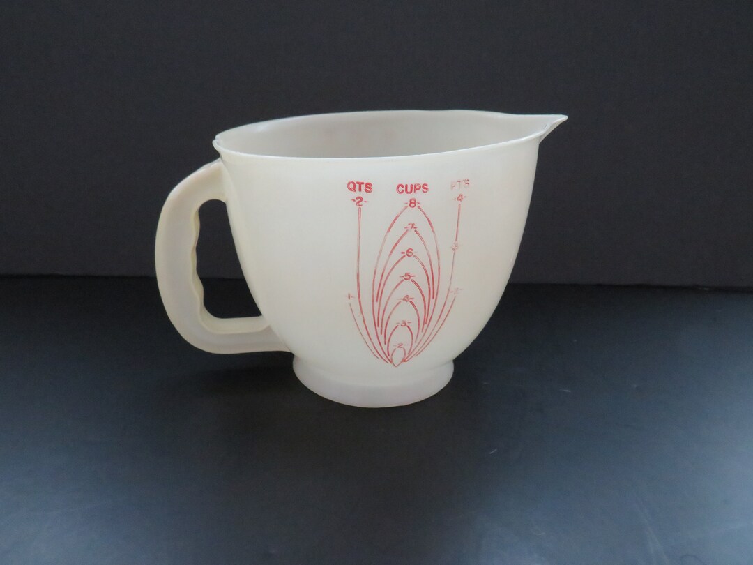 1970s Tupperware Mix N Store 8 Cup Measuring Pitcher Vintage Wet and ...