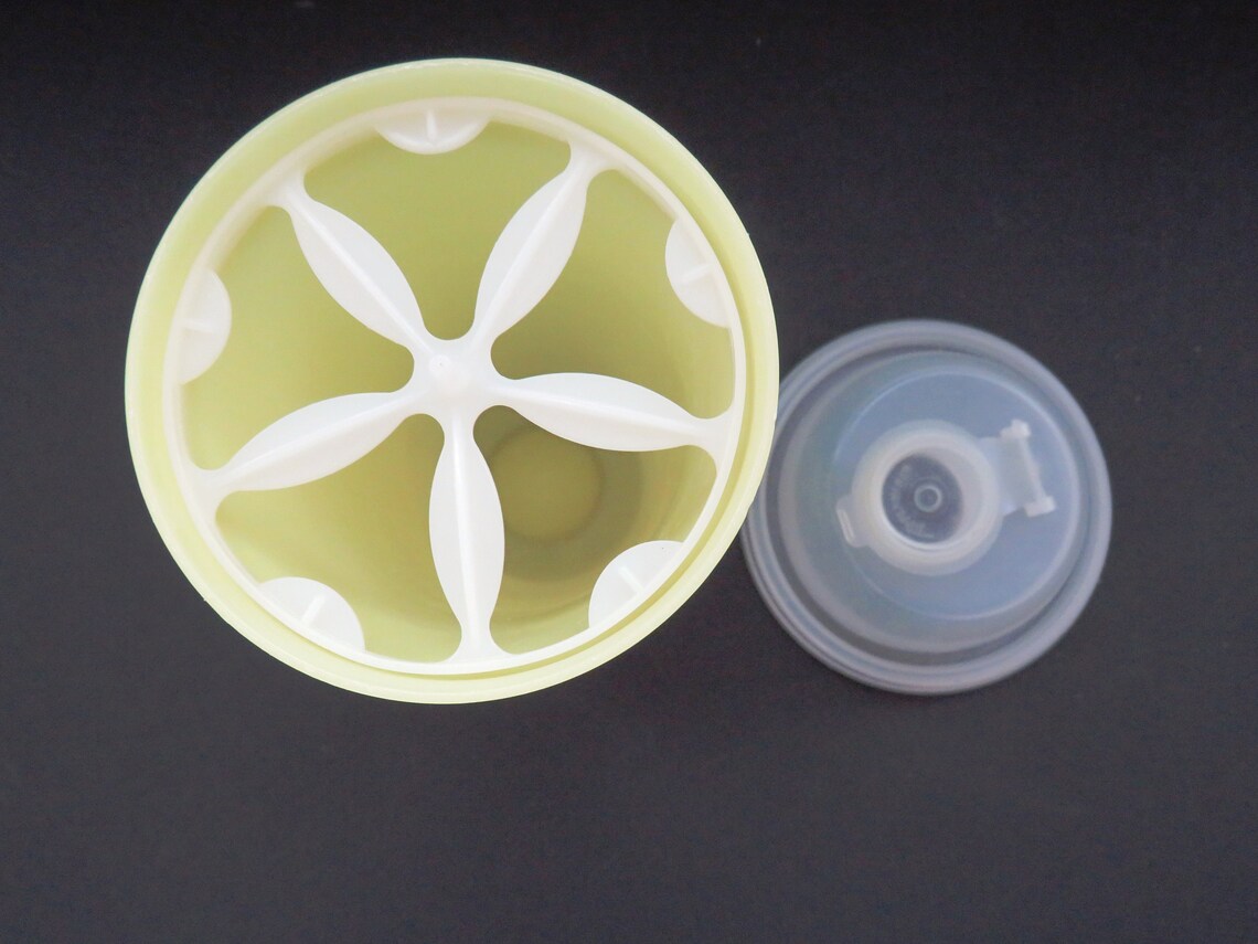 1970s TUPPERWARE Quick Shake Container 3 Pieces Yellow - Etsy