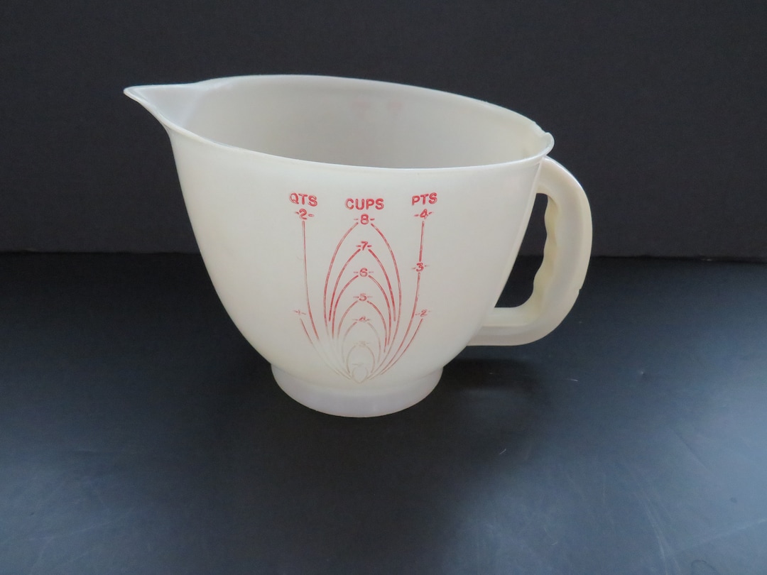 1970s Tupperware Mix N Store 8 Cup Measuring Pitcher Vintage Wet and ...