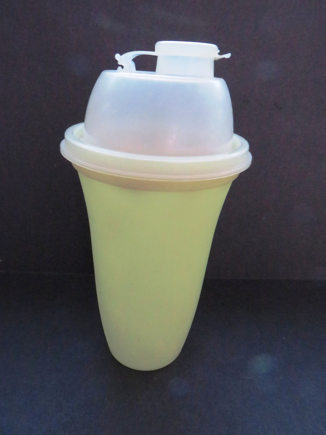 1970s TUPPERWARE Quick Shake Container 3 Pieces Yellow - Etsy