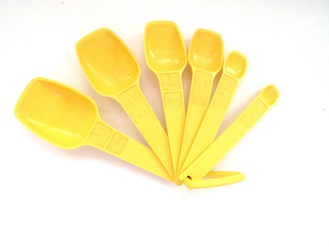 1970s Tupperware Measuring Spoons Set of 6 Retro Bright Yellow Vintage ...