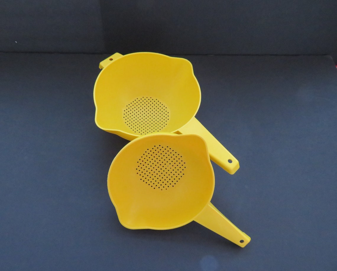 1970s Large Tupperware Colander - 2 Qt Bright Yellow Footed Strainer ...