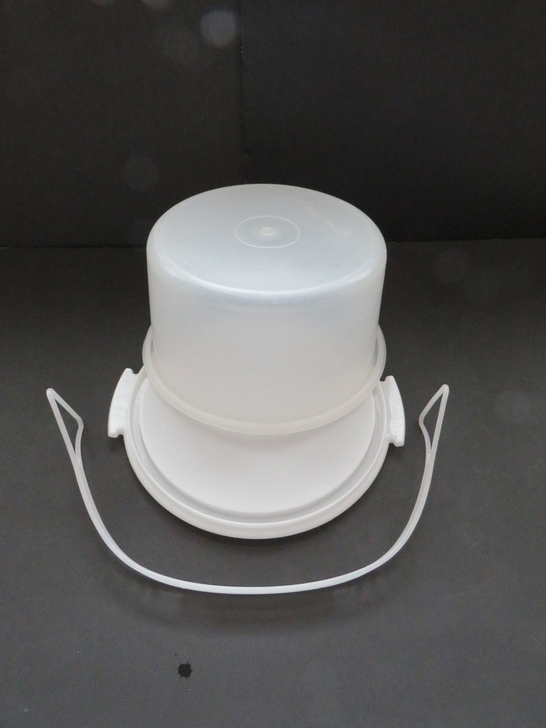 1980s Tupperware Cake Taker 3 Piece White Base Handle Clear - Etsy