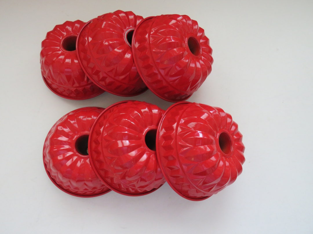 SIX Aluminum Bundt Cake Jello Molds - Pastry Cake Tins Pans - Red ...