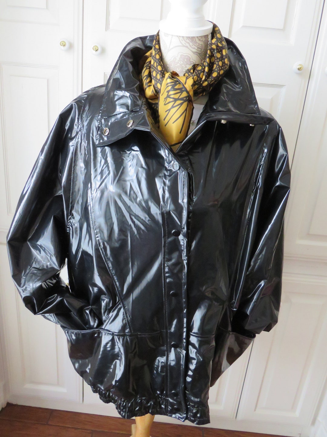 1980s Shiny Black Vinyl Rain Jacket Raincoat by Kenn Sporn Wippette ...
