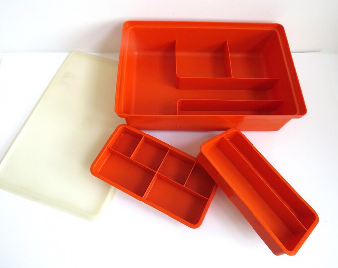 1980 Tupperware Hobby Organizer - Orange Divided Plastic Container Lid ...
