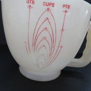 1970s Tupperware Mix N Store 8 Cup Measuring Pitcher Vintage Wet and ...