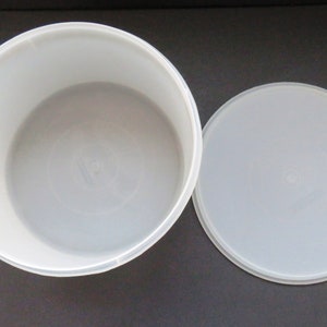 1960s Large Round Tupperware Carry All Container With Snap on Lid Deep ...