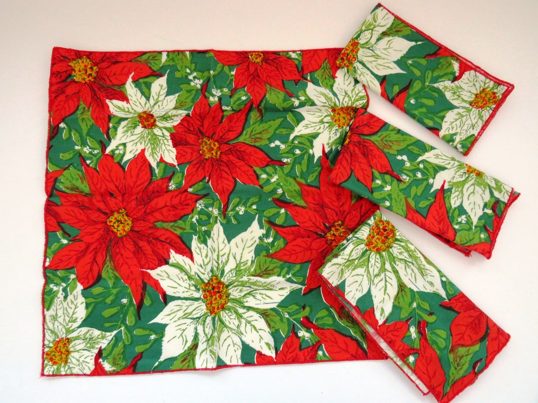 Set of 4 Cotton Christmas Napkins Bright Red and White Poinsettias ...