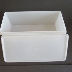 Tupperware Jumbo Bread Box Large Bread Rolls Muffins Keeper - Etsy