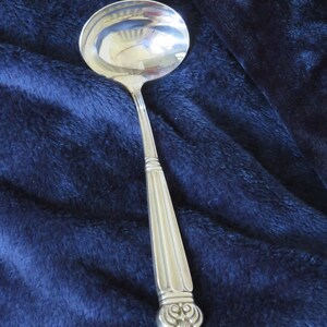 Vintage Gravy Ladle Monarch Plate National Silver Company Scroll Handle ...