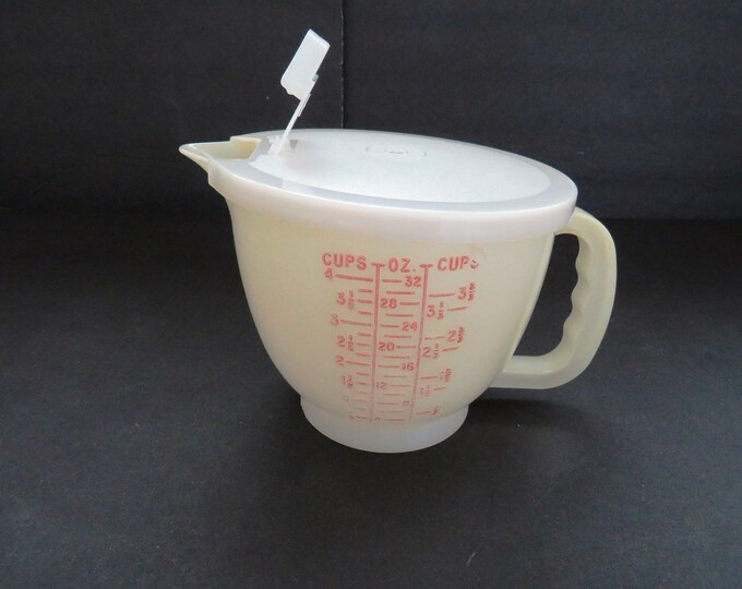 1970s Tupperware 4 Cup Measuring Cup Pitcher With Flip Lid - Retro Mix ...