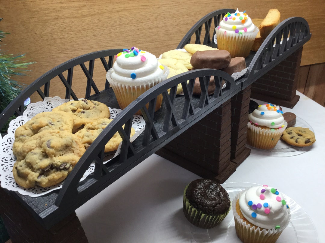 COOKIE BRIDGE | Pittsburgh Cookie Table, Wedding Decoration, Party ...