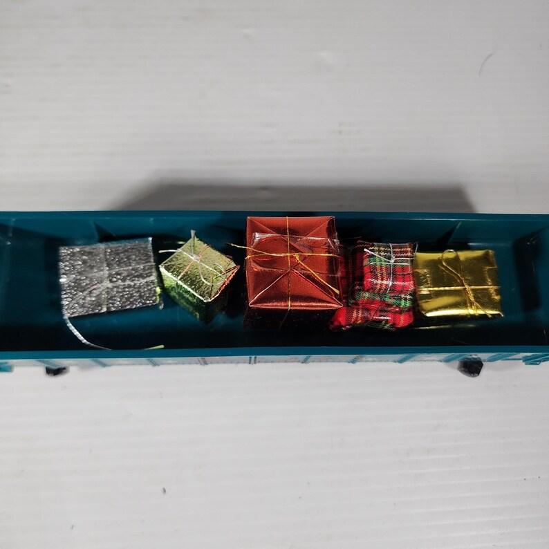 Gilbert American Flyer 6-48559 S Gauge Christmas Gondola With Presents ...