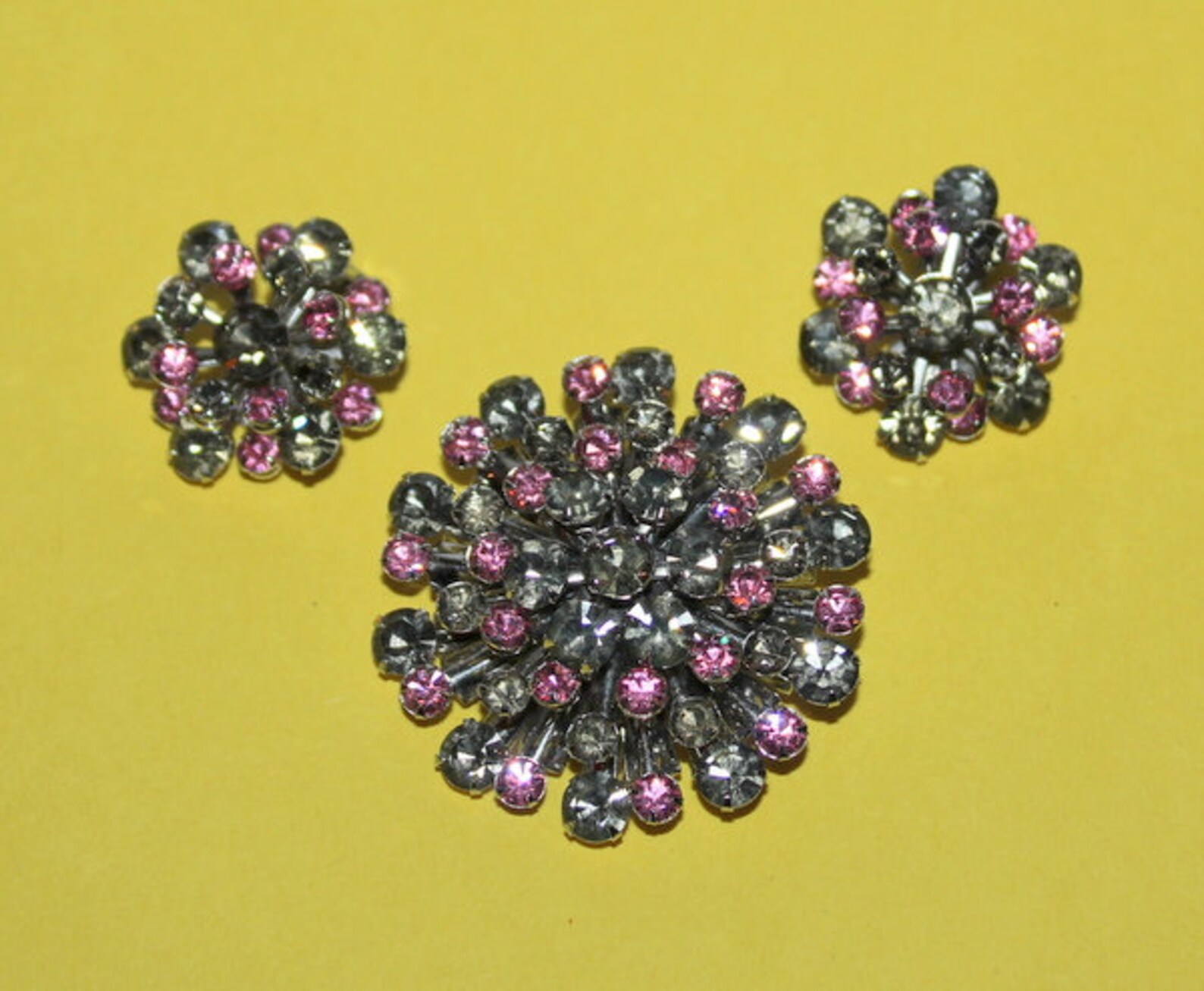 50s Pink Black Starburst Rhinestone Brooch Earrings Set Vintage MCM - Etsy