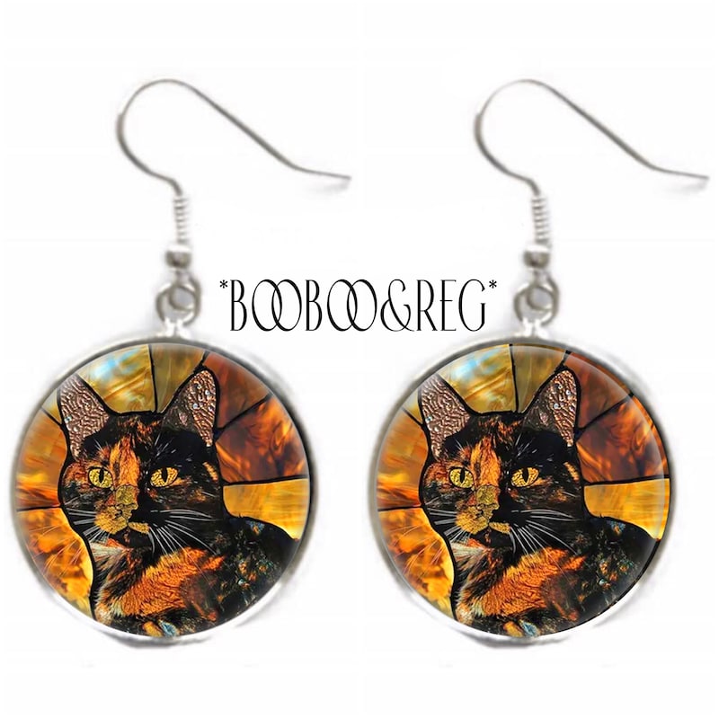 Black Cat Shell Charm - Etsy