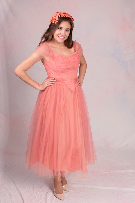 Vintage 1950's Alfred Angelo Salmon Pink Tulle Off th… - Gem