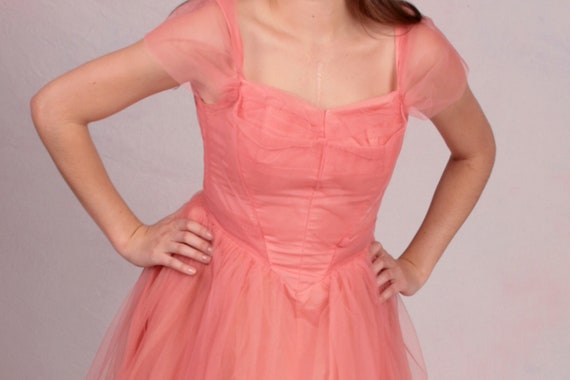 Vintage 1950's Alfred Angelo Salmon Pink Tulle Off th… - Gem