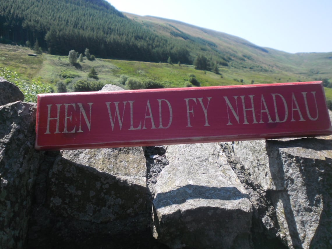Welsh Sign Hen Wlad Fy Nhadau Rustic Vintage Shabby Chic Sign - Etsy UK