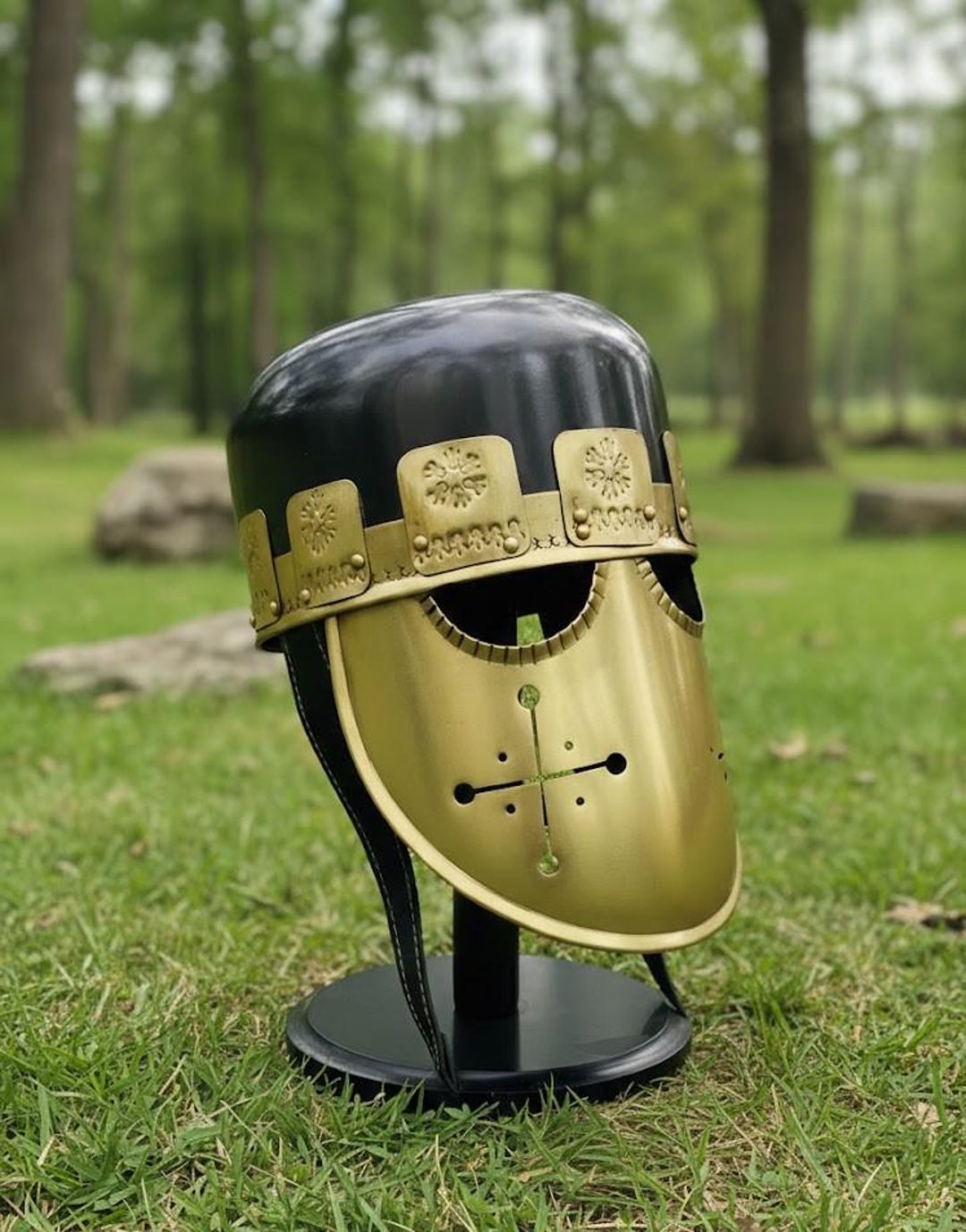 Medieval 12th Century Crusader Faceplate Helmet Medieval Great Helm ...
