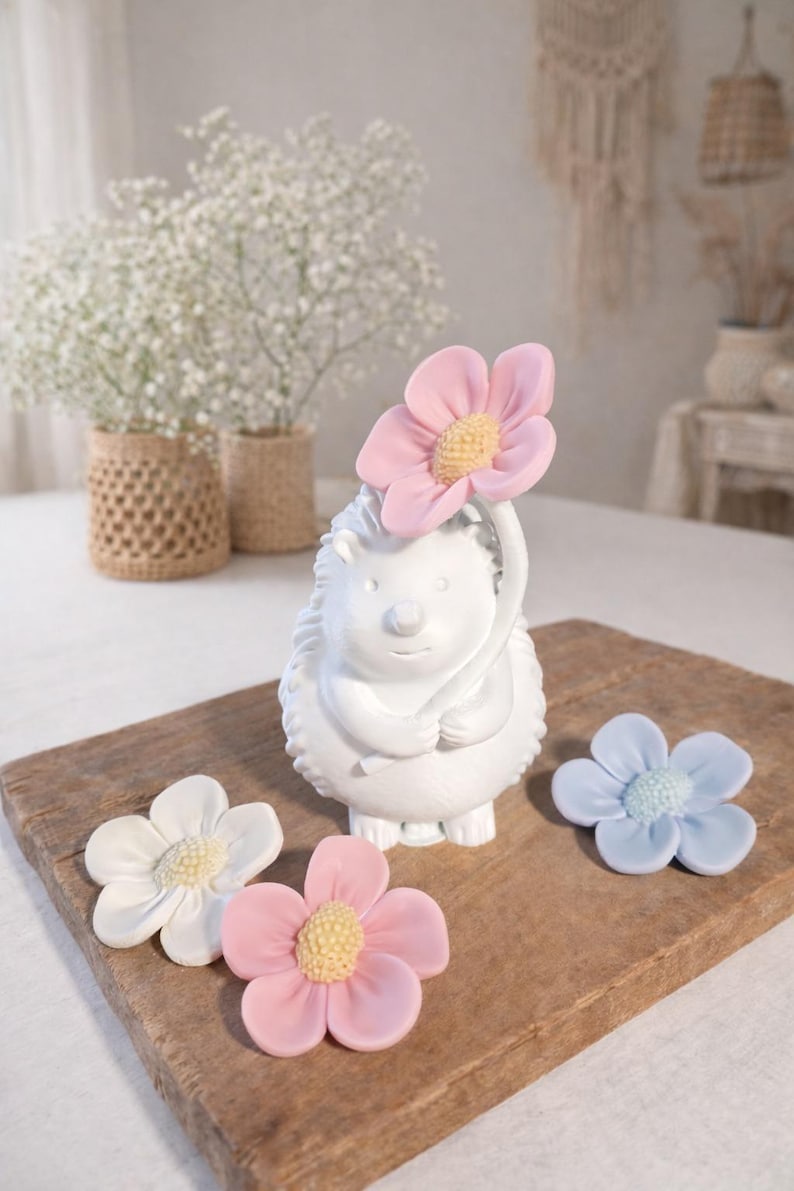 Friedolin the Hedgehog 3D Print File STL/3MF – Decorative Figure With Interchangeable Flowers ...