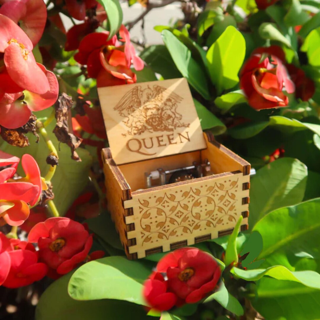 Classic Rock Music Box Wooden Handcrafted Vintage Gift Birthday Present ...