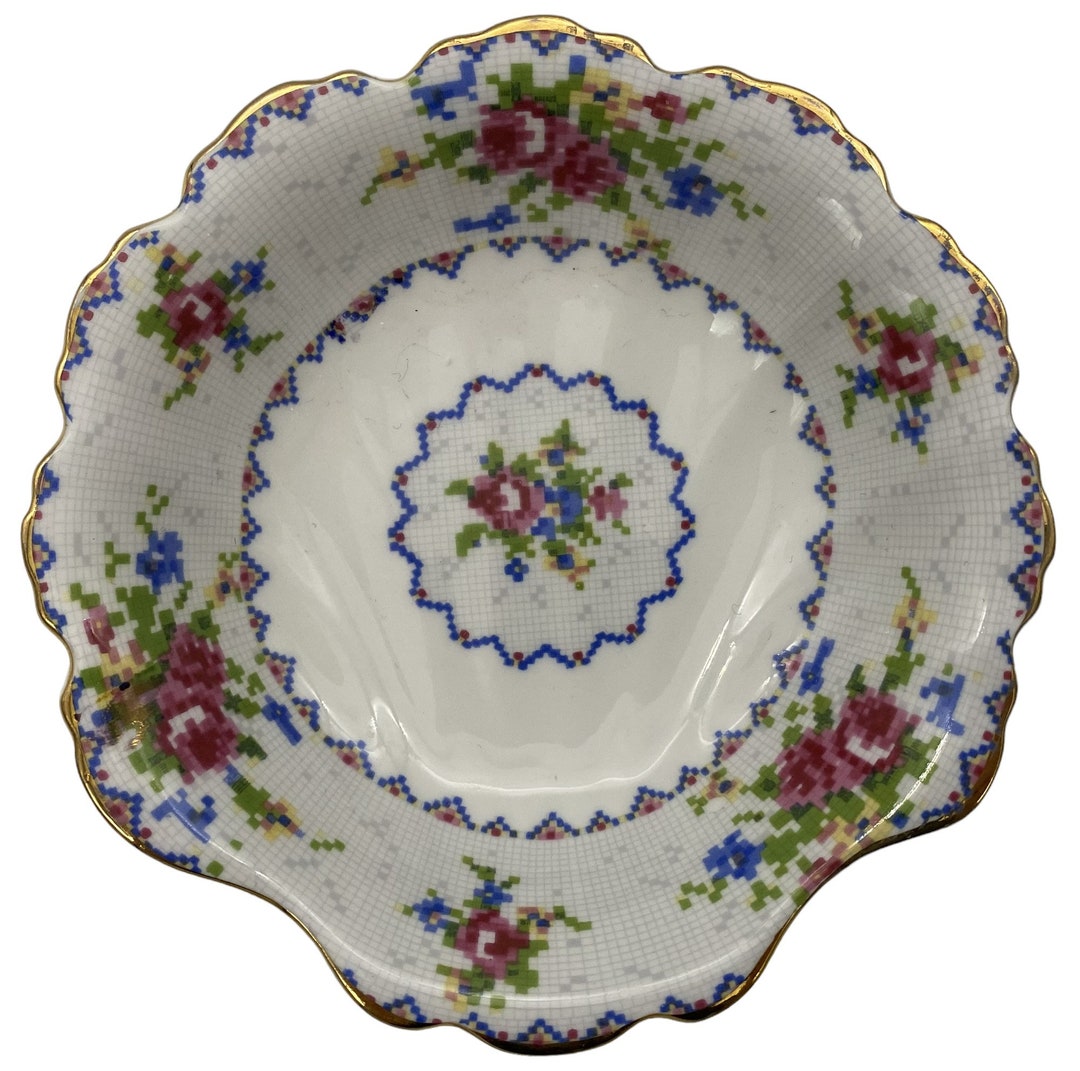 Royal Albert Petit Point Shell Shaped Dish - Etsy