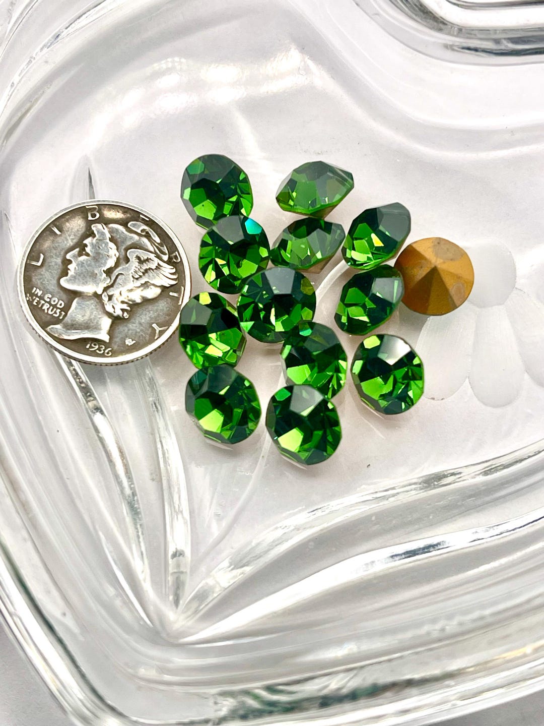 Swarovski 1100 Green Turmaline 39ss - 8mm Foiled Vintage Crystal ...