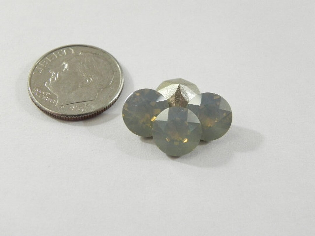 Light Grey Opal F 29ss and 39ss Swarovski 1088 Xirius Chatons ...