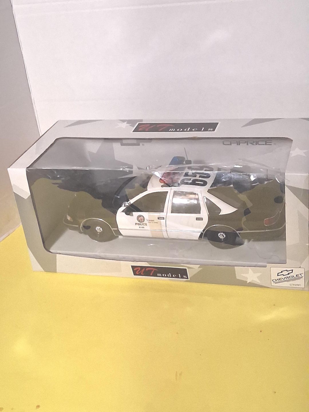 The UT Models Chevrolet Caprice LAPD Die-cast Model Cast Representation ...