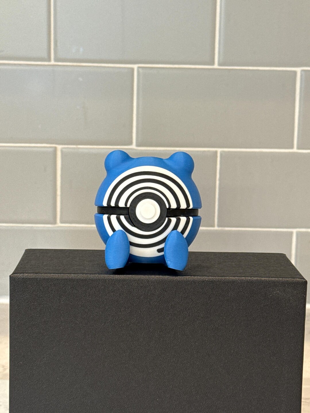 Poliwhirl - Pokemon Ball - Etsy