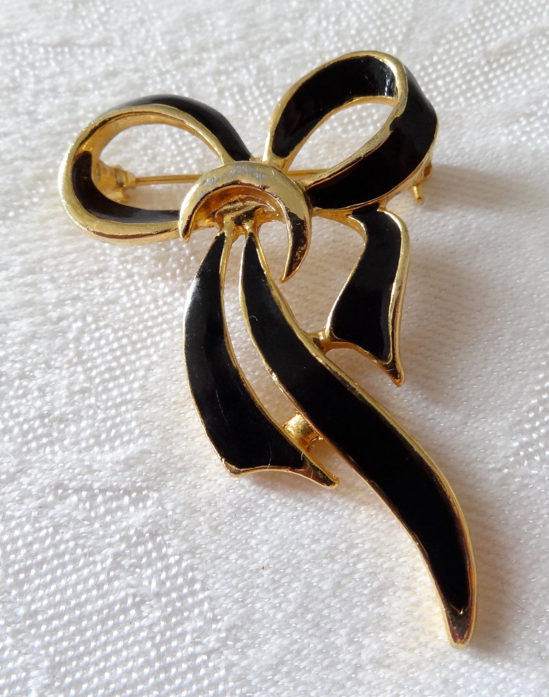 Graceful Black Enameled Bow Shaped Brooch With Goldtone Crescent Moon ...