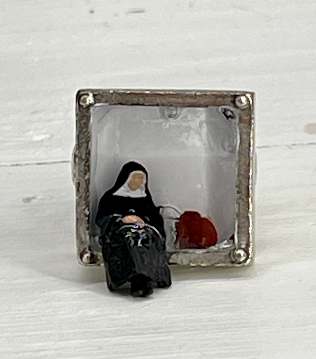 Nun Sitting Ring - Etsy
