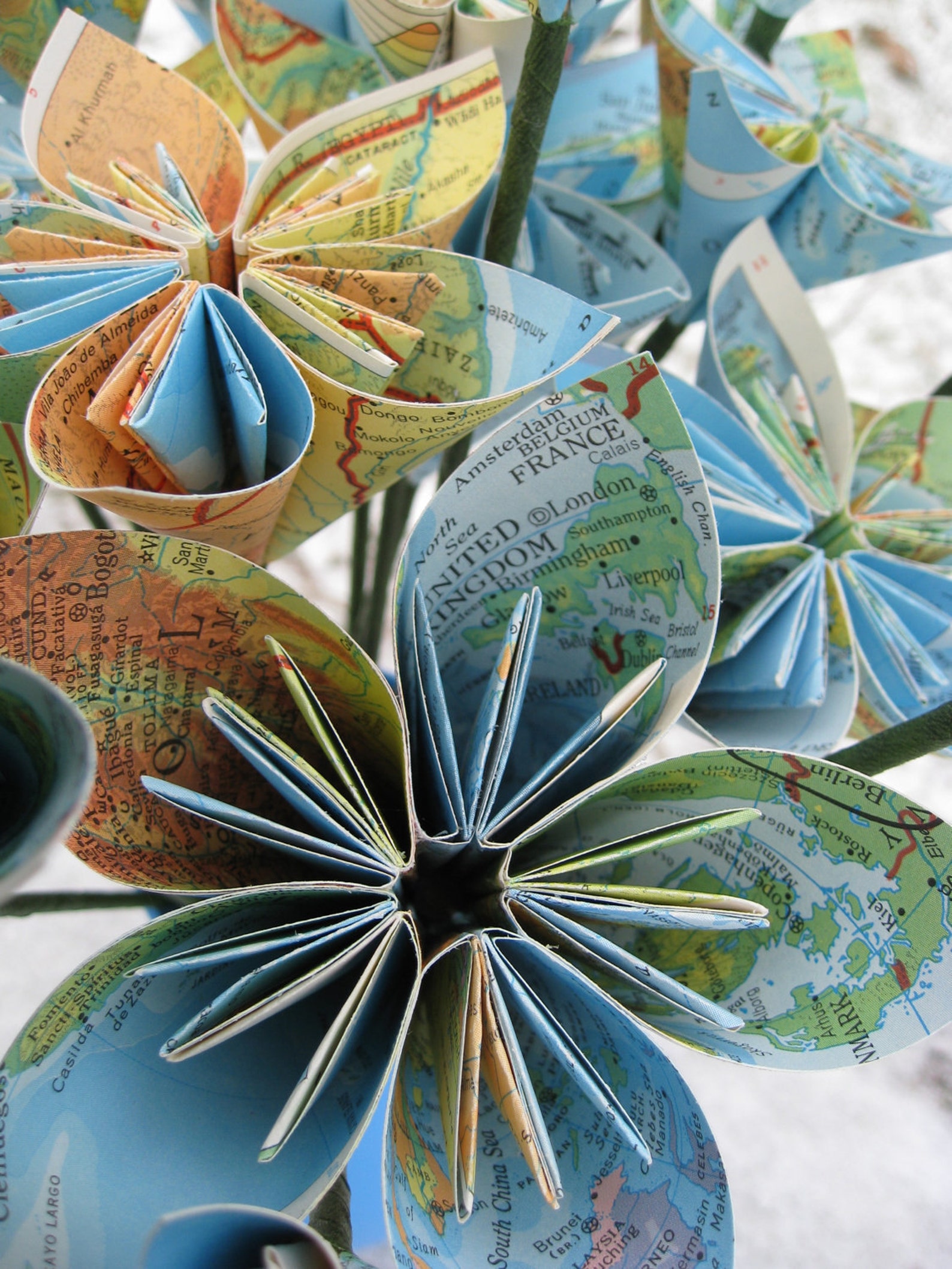 Vintage Map Paper Flower Bouquet World Map. Origami Paper - Etsy