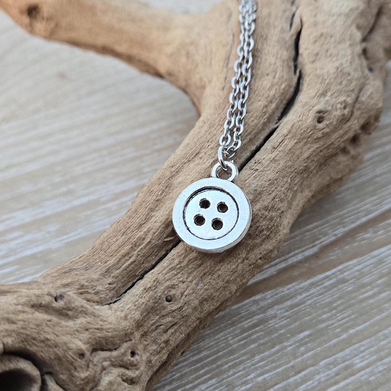 Button Necklace - Etsy