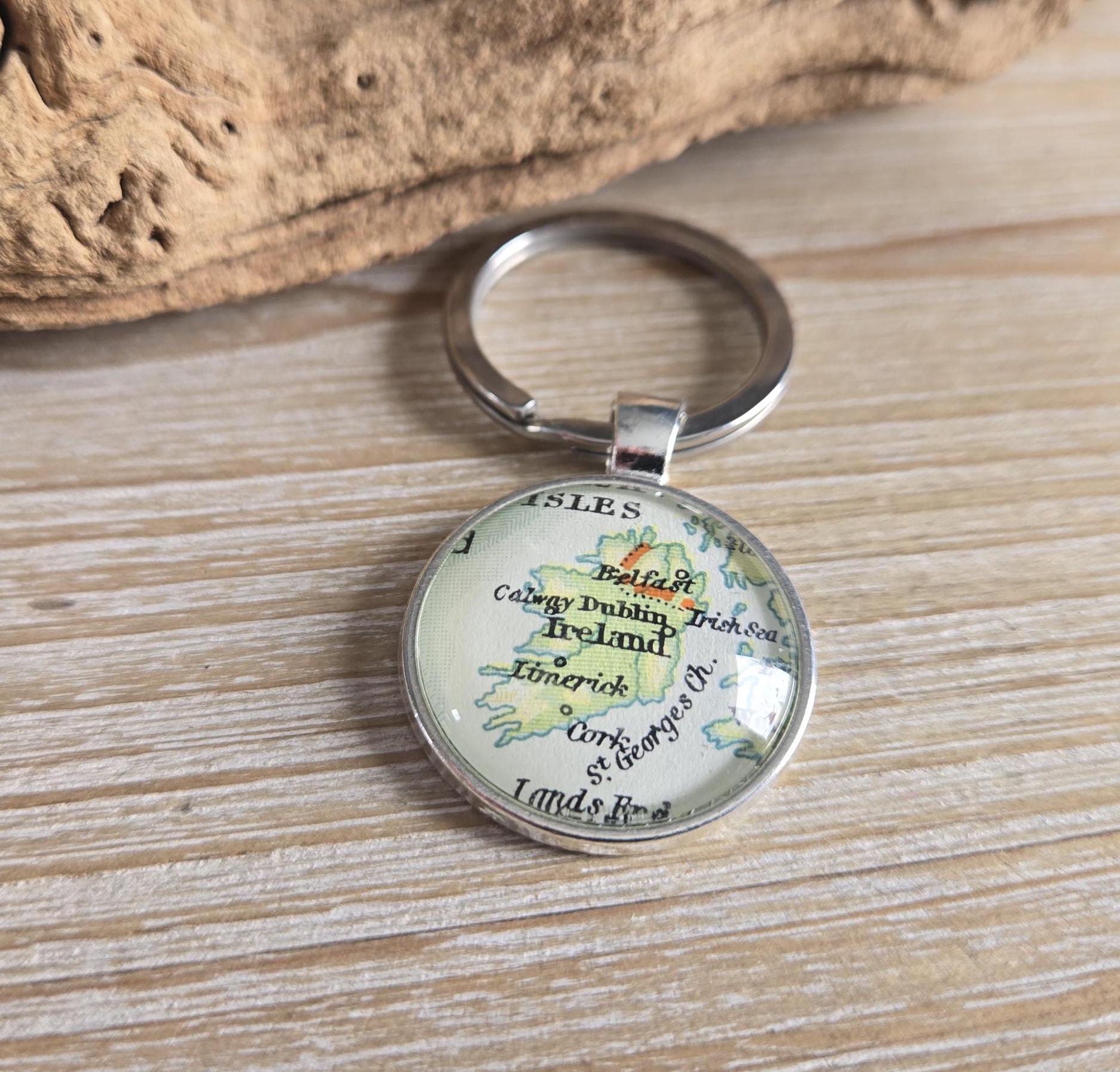 Custom Map Keychain. CHOOSE YOUR PLACE. Wedding, Anniversary Gift ...