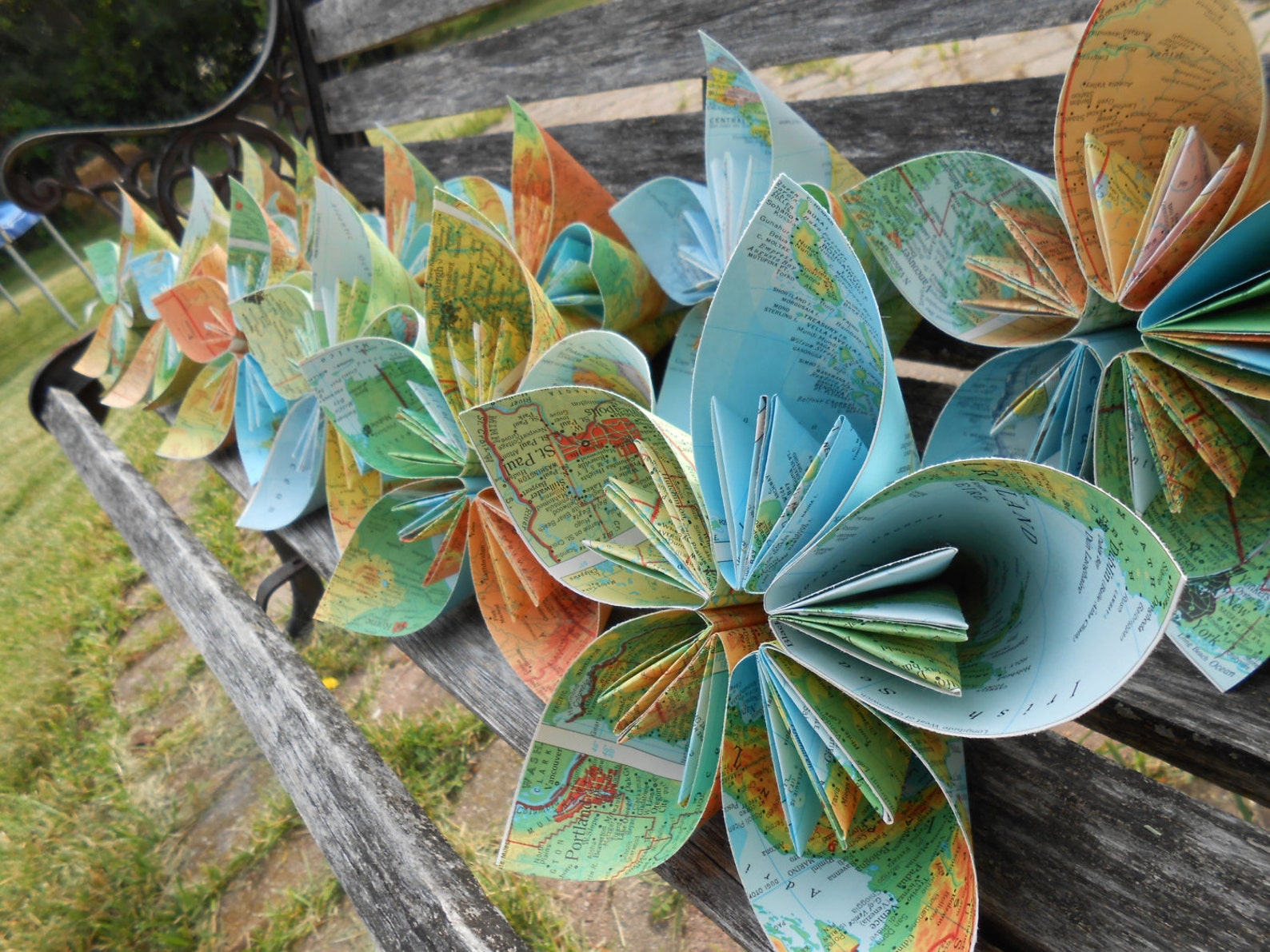 12 Huge Map Flowers. Great for Weddings, Centerpiece, Decoration, Gift ...