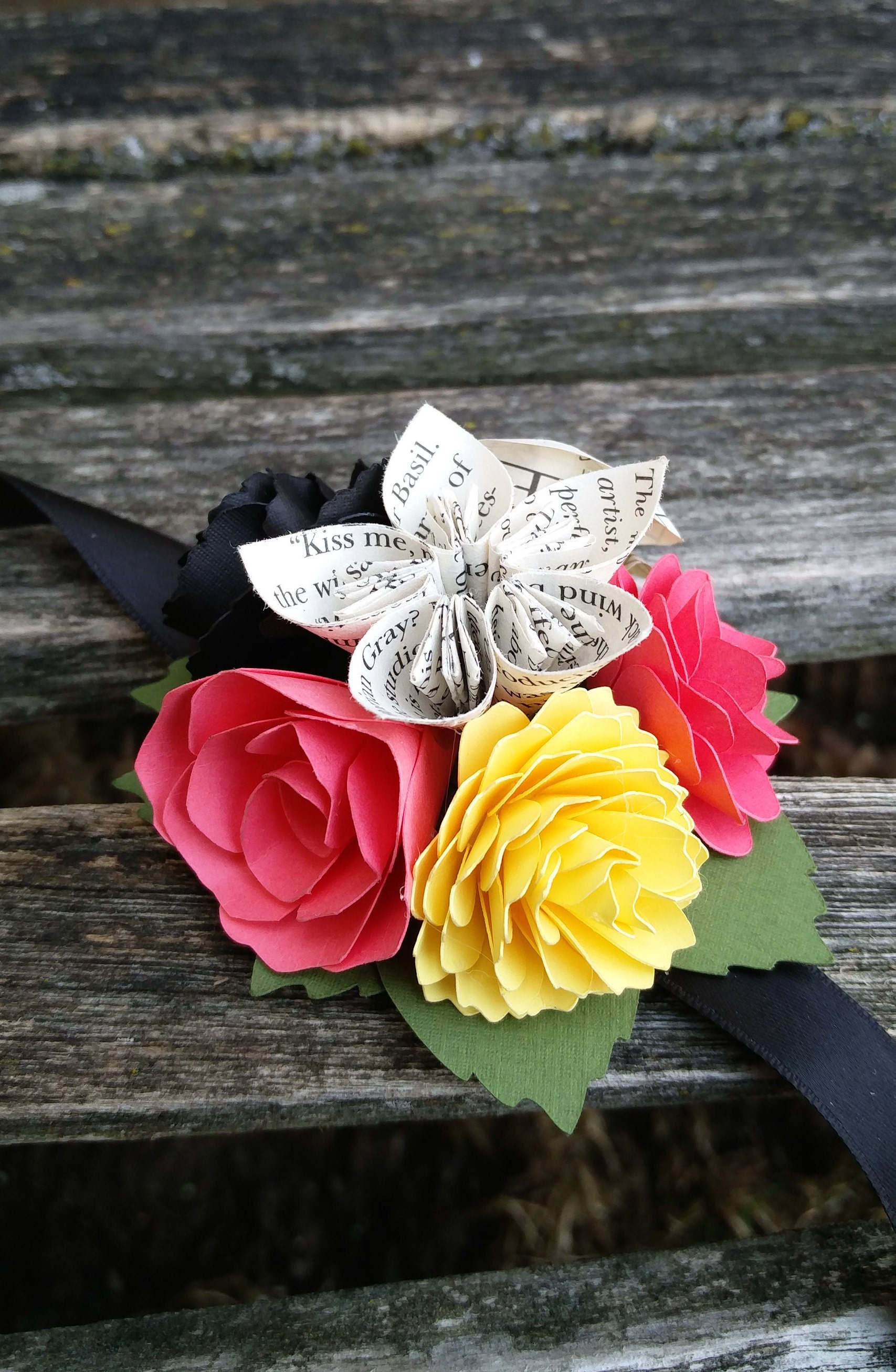 Custom Corsage. CHOOSE YOUR COLORS. Wrist or Pin-on. Weddings | Etsy