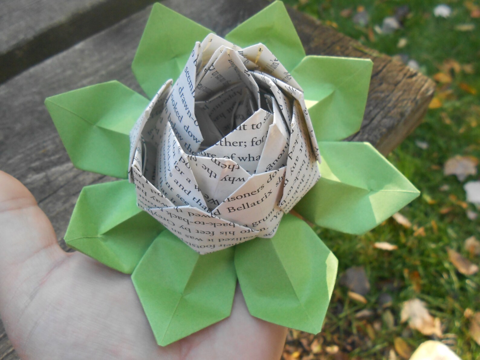 Book Origami Lotus. Gift, Wedding Decoration, Favor, First Anniversary ...