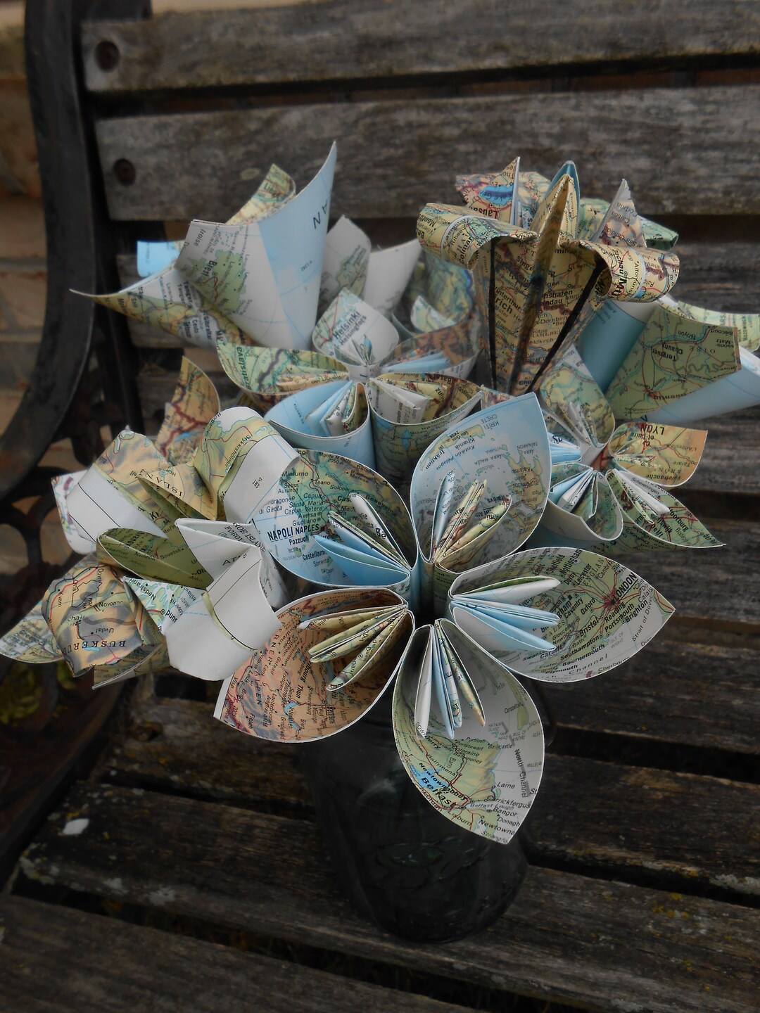 Vintage Map Paper Flower Bouquet. World Maps. Origami Kusudama, Roses ...