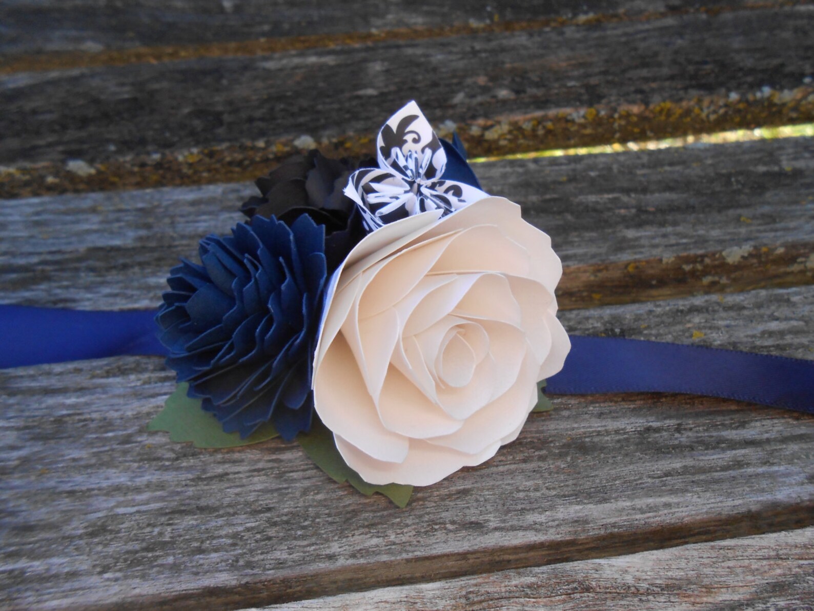 Custom Corsage. CHOOSE YOUR COLORS. Wrist or Pin-on. Weddings - Etsy