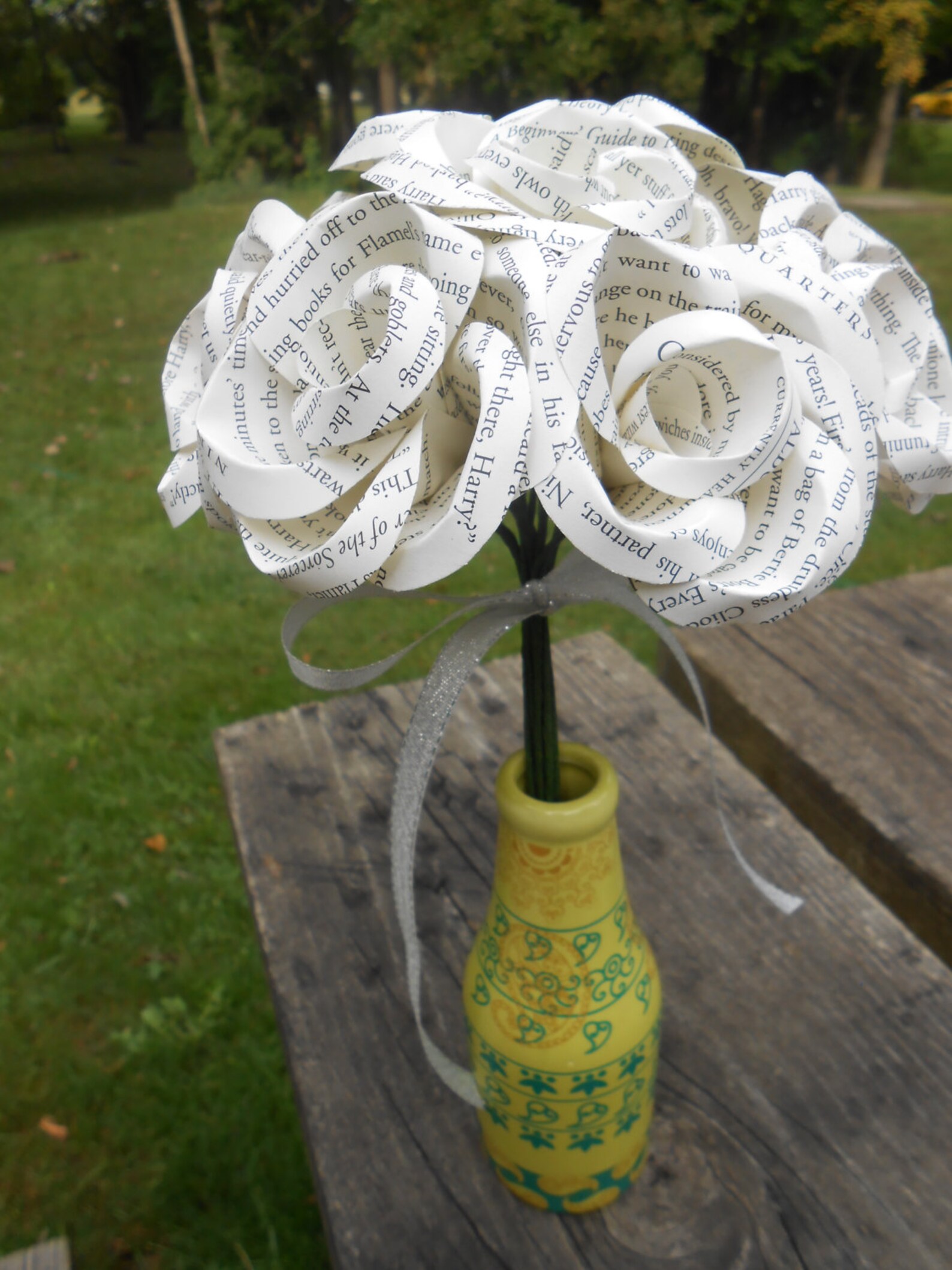 BOOK Dozen Rose. Perfect for First Anniversary, Weddings, Birthdays ...